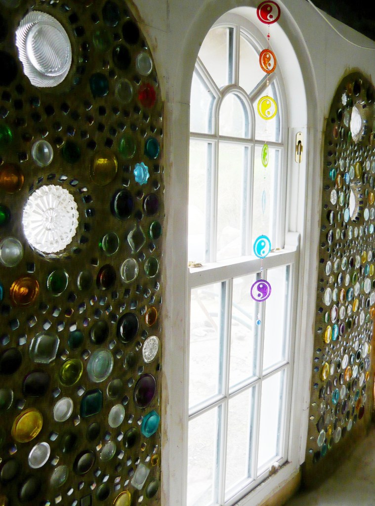 glass bottle wall – thegreenerdream