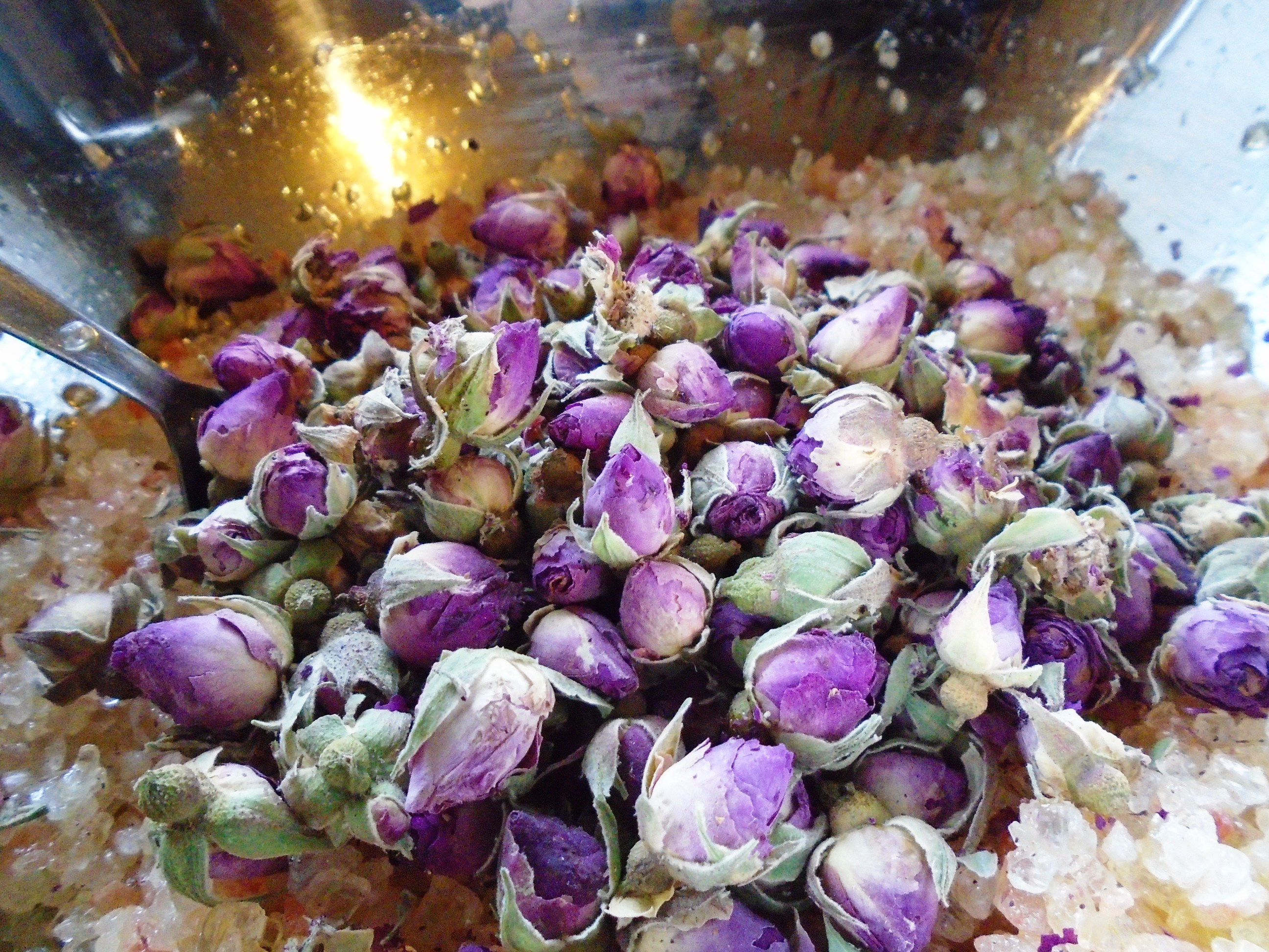 Rose bath salt. – thegreenerdream